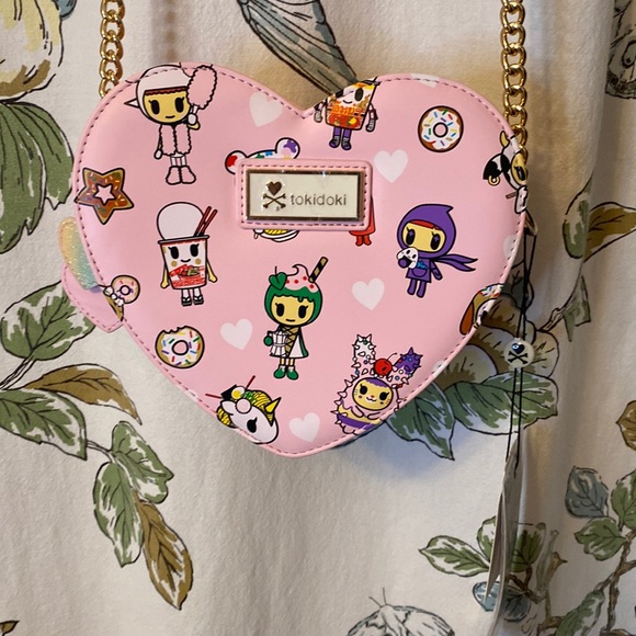 tokidoki | Bags | Tokidoki Fall 29 Toki Takeout Heart Shaped Crossbody ...